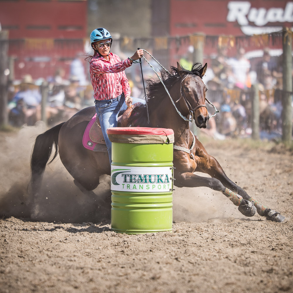 BARREL RACE - PORTFOLIO - RODEO - WINCHESTER RODEO 2022 - www ...